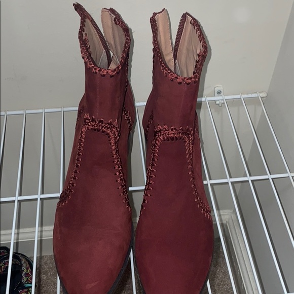 Chelsea & Violet | Shoes | Chelsea And Violet Boots | Poshmark
